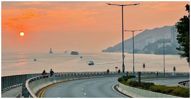 開車兜風看夕陽！全長52km「超唯美海邊公路」欣賞金黃落日 搖下車窗「遠望絕美山巒海景」美如畫 ️ - 旅人心絮語